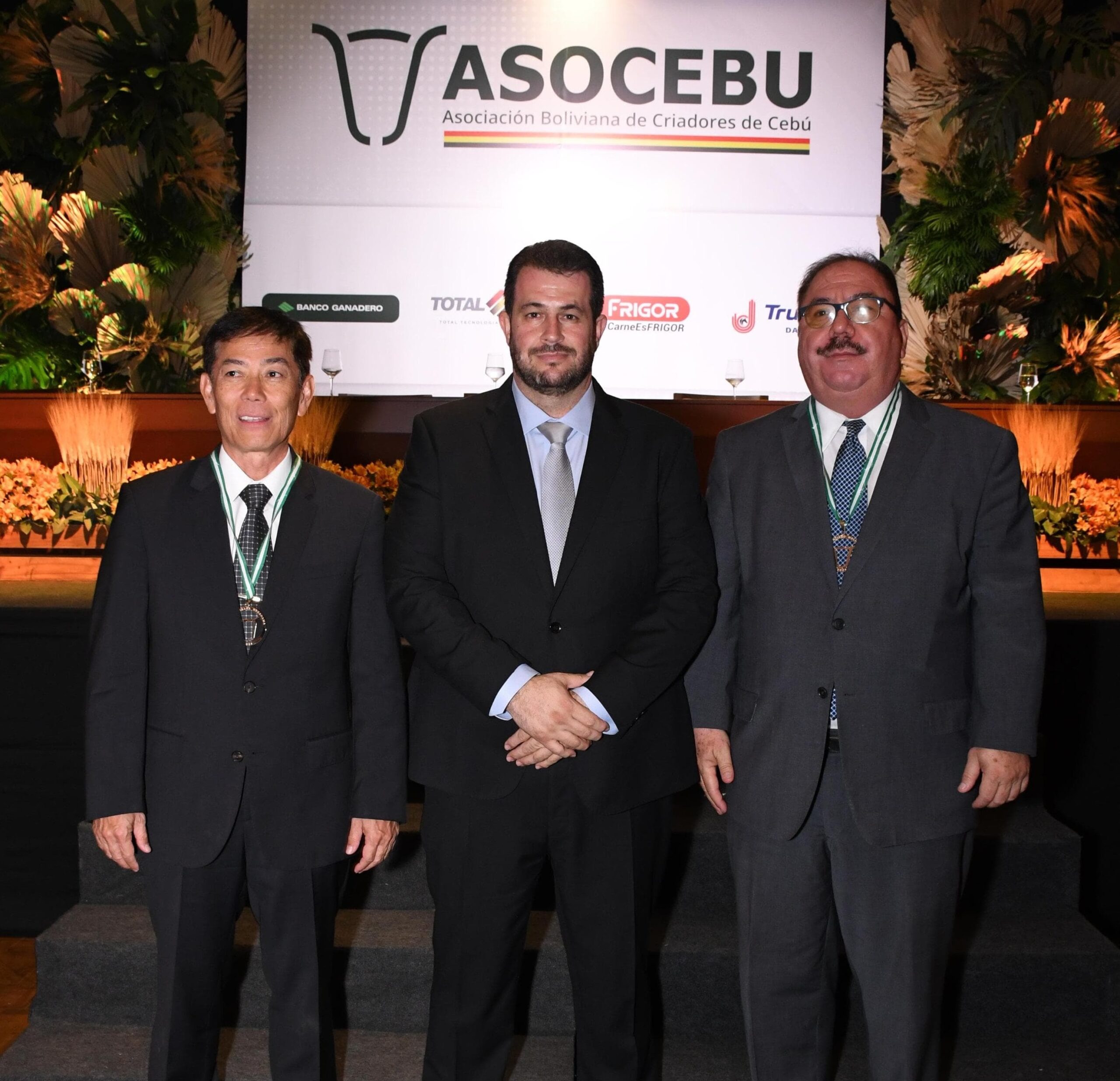 ASOCEBÚ entrega el Cebú de Oro nacional e internacional a dos destacados criadores - Negocios ...