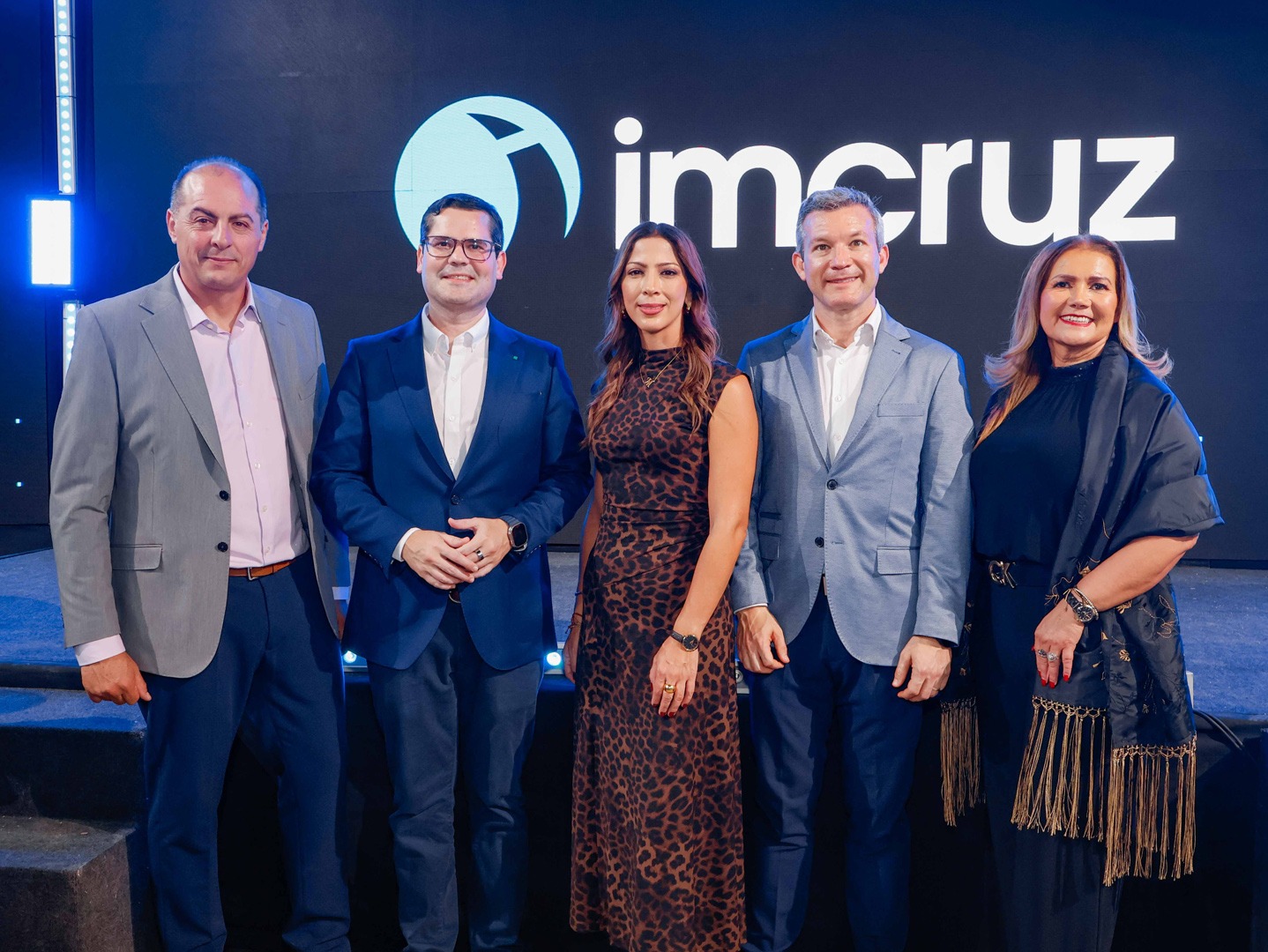 Imcruz – Inchcape Bolivia presenta su nueva identidad Retail - Negocios Press Digital - El ...
